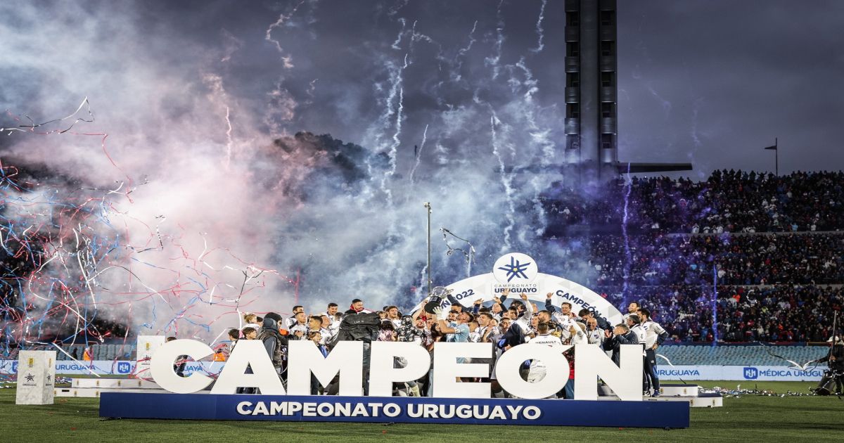 WATCH: Luis Suarez celebrates winning Uruguayan championship with ...